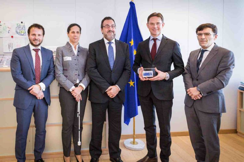El modelo social de la ONCE, ejemplo para Europa | EntreMayores